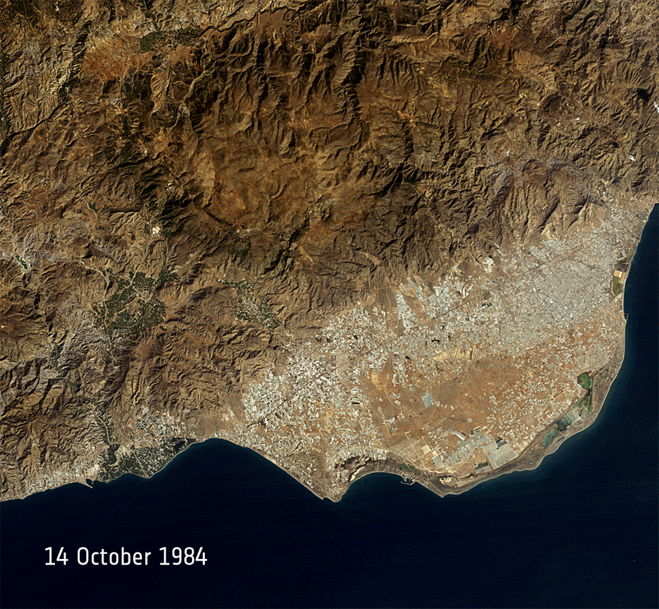 El "Mar de plástico" de Almería: comparativa 1984-2011
