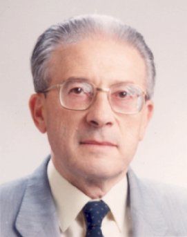 A Alberto Linés Escardó