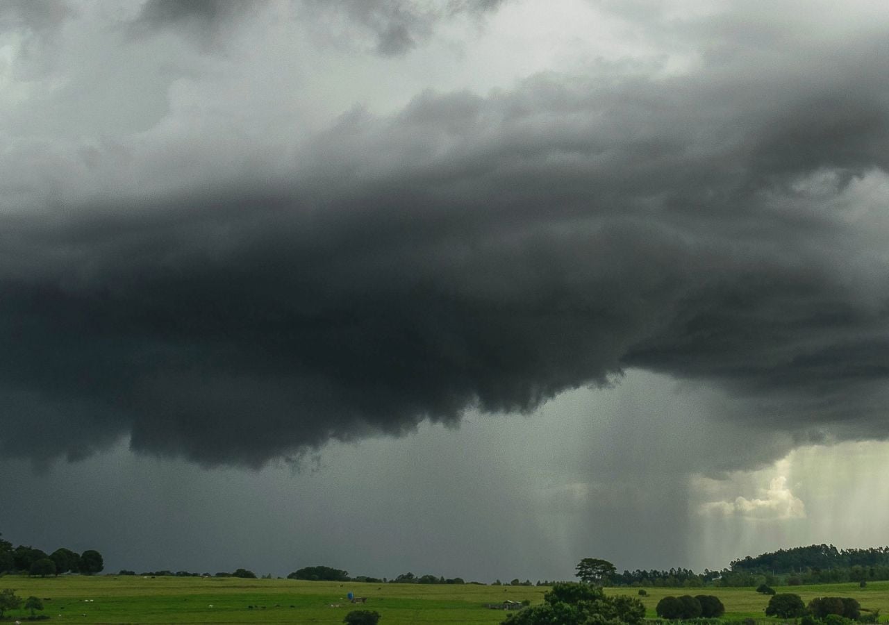 A partir de las 14 horas crecerán tormentas con lluvias fuertes en ...