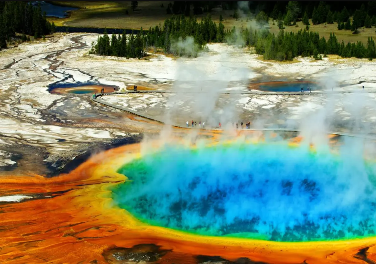 La actividad del gran volcán de Yellowstone se está desplazando hacia ...