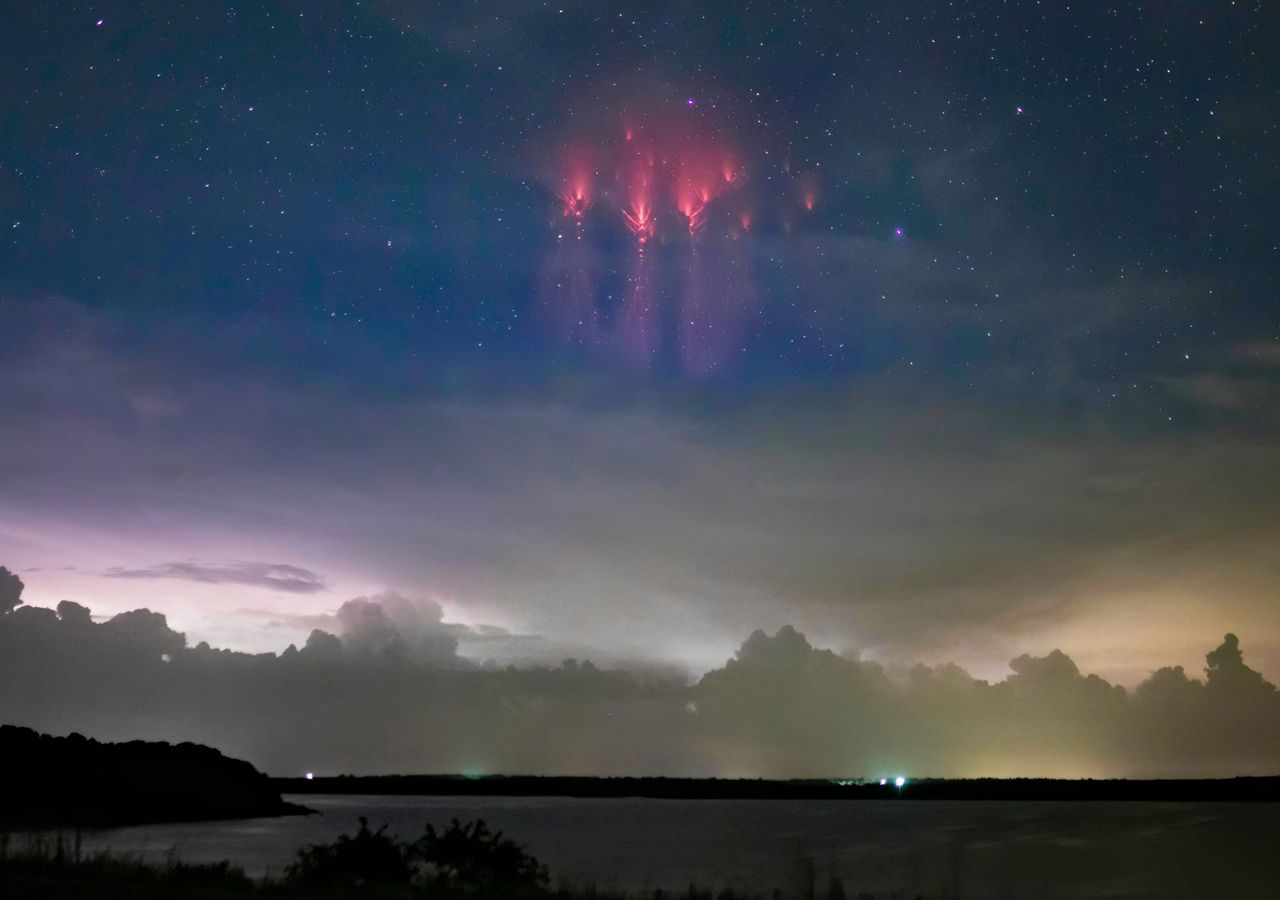 Así son los “sprites”: un asombroso fenómeno de luz