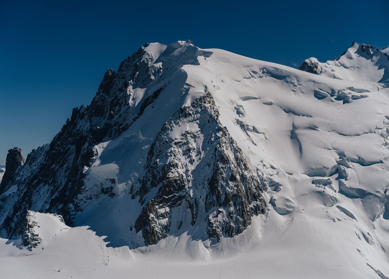 Chute de sérac : comment expliquer ce phénomène meurtrier en montagne