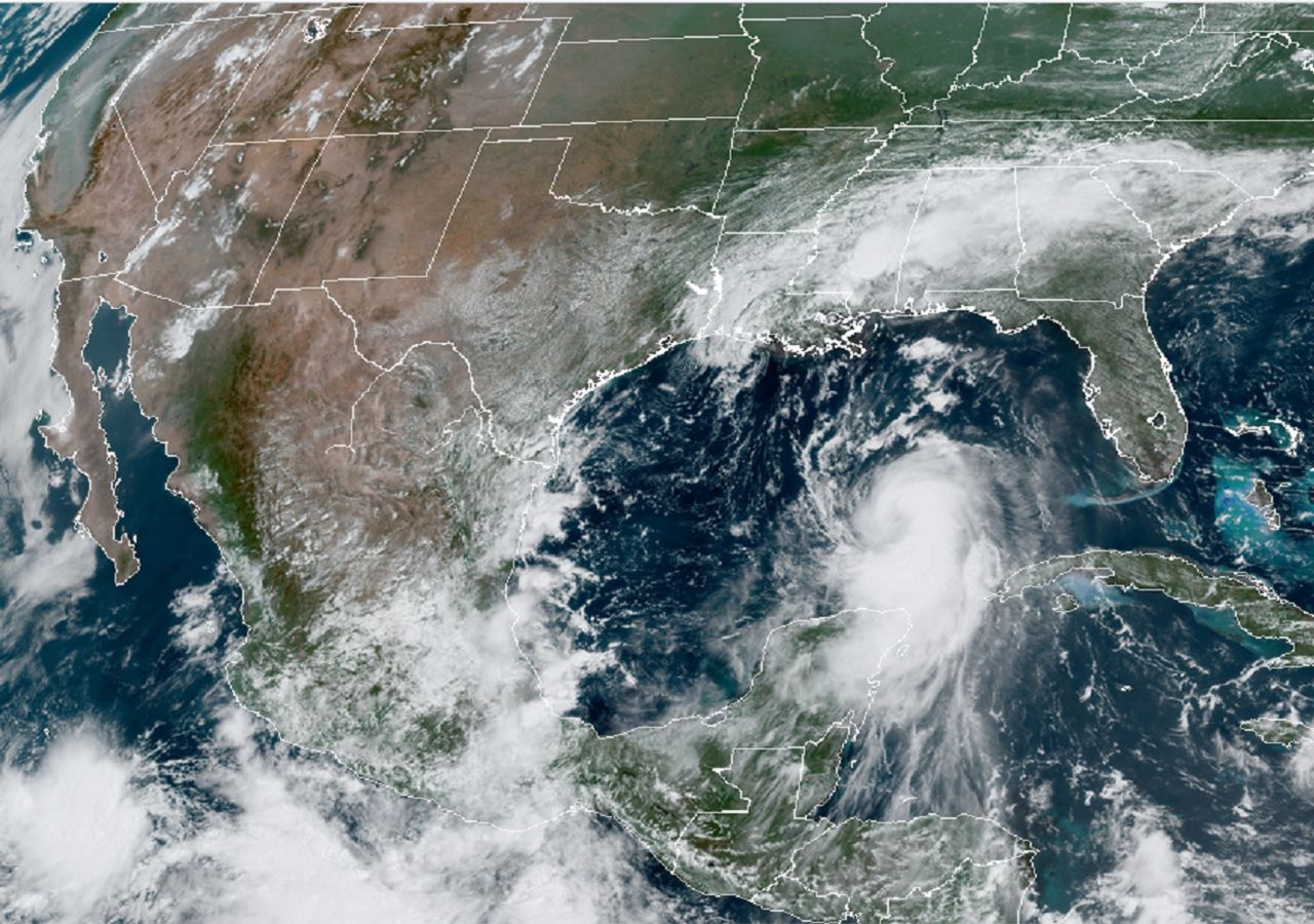 Huracán Laura rumbo al sur de Estados Unidos