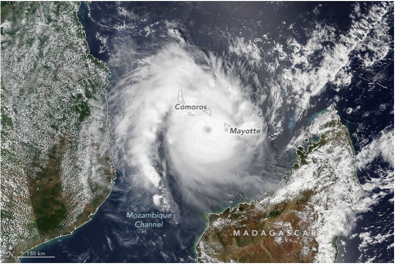 El ciclón tropical Chido destroza la isla francesa Mayotte, el más ...