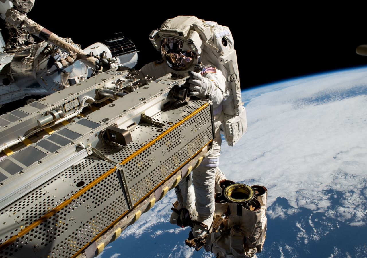 How astronauts' physiques change after returning from space: NASA ...