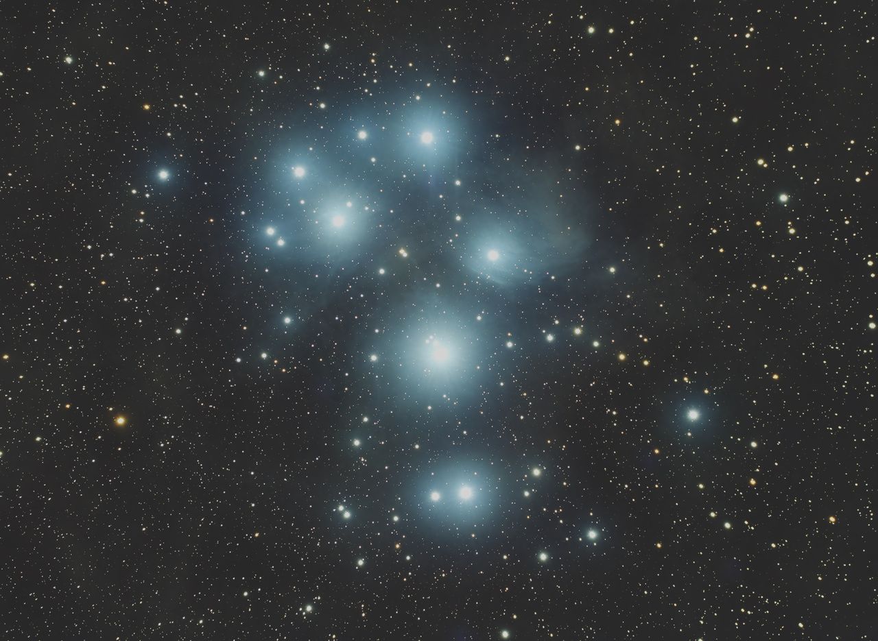 El cúmulo estelar más bello que anuncia el invierno: guía para ...