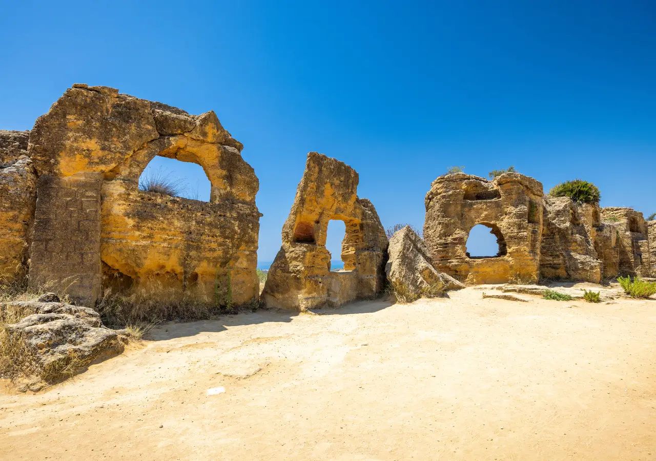 Declassified satellite imagery from Cold War reveals 396 previously ...