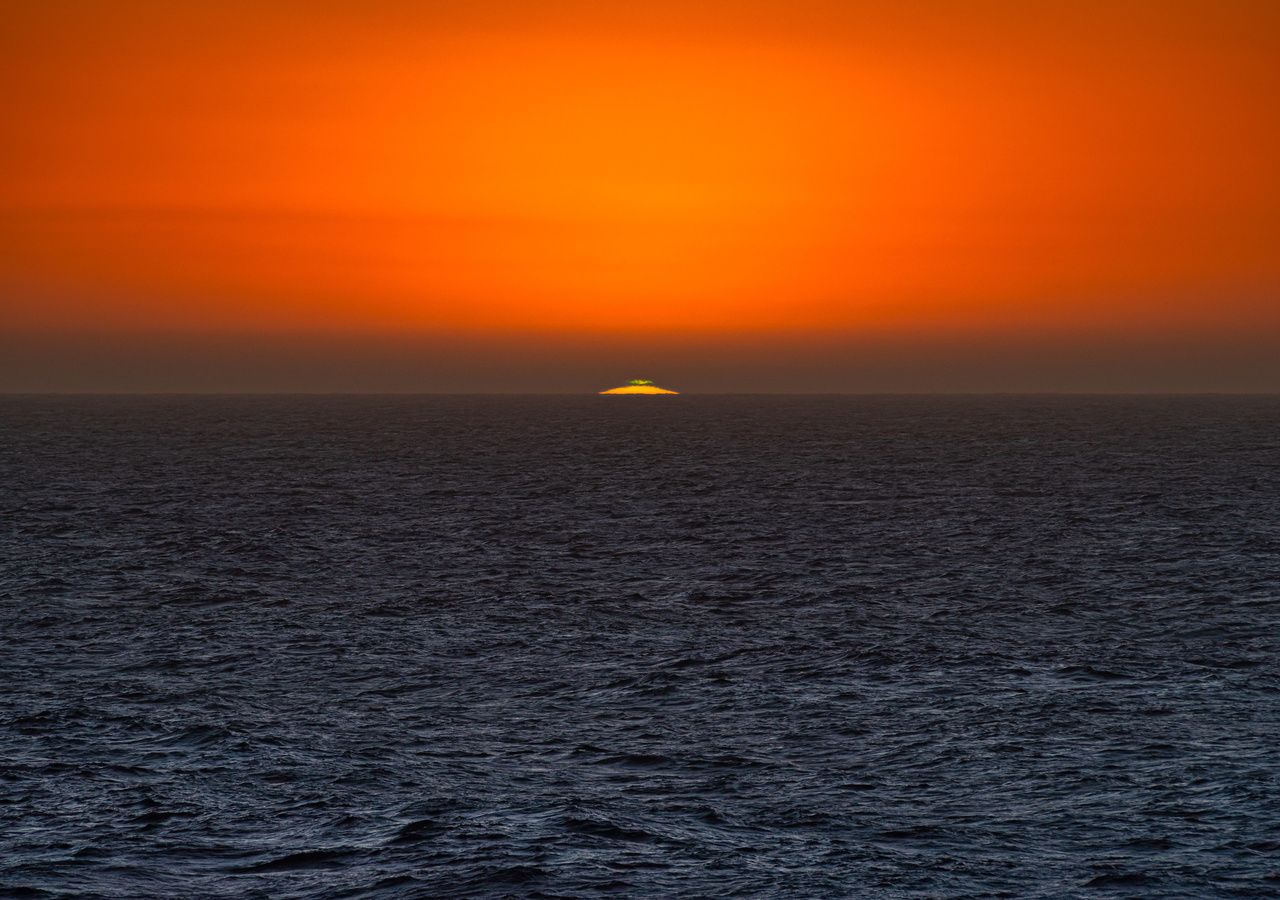 El destello más buscado por los marineros y que dura un segundo: el ...