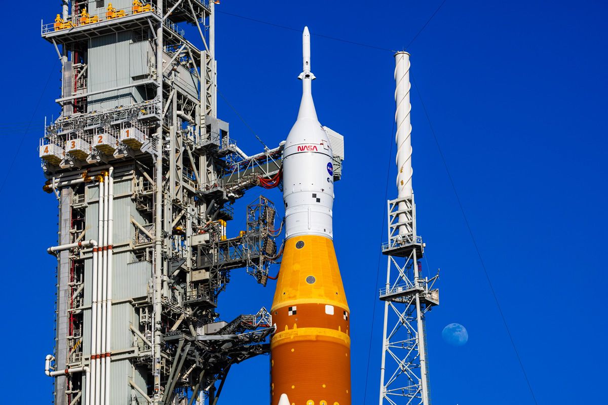 La NASA anunció que un fallo en el flujo de helio obliga a trasladar al ...