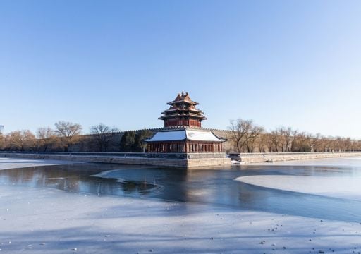 What is the Hadley cell and why does it concern meteorologists so much?