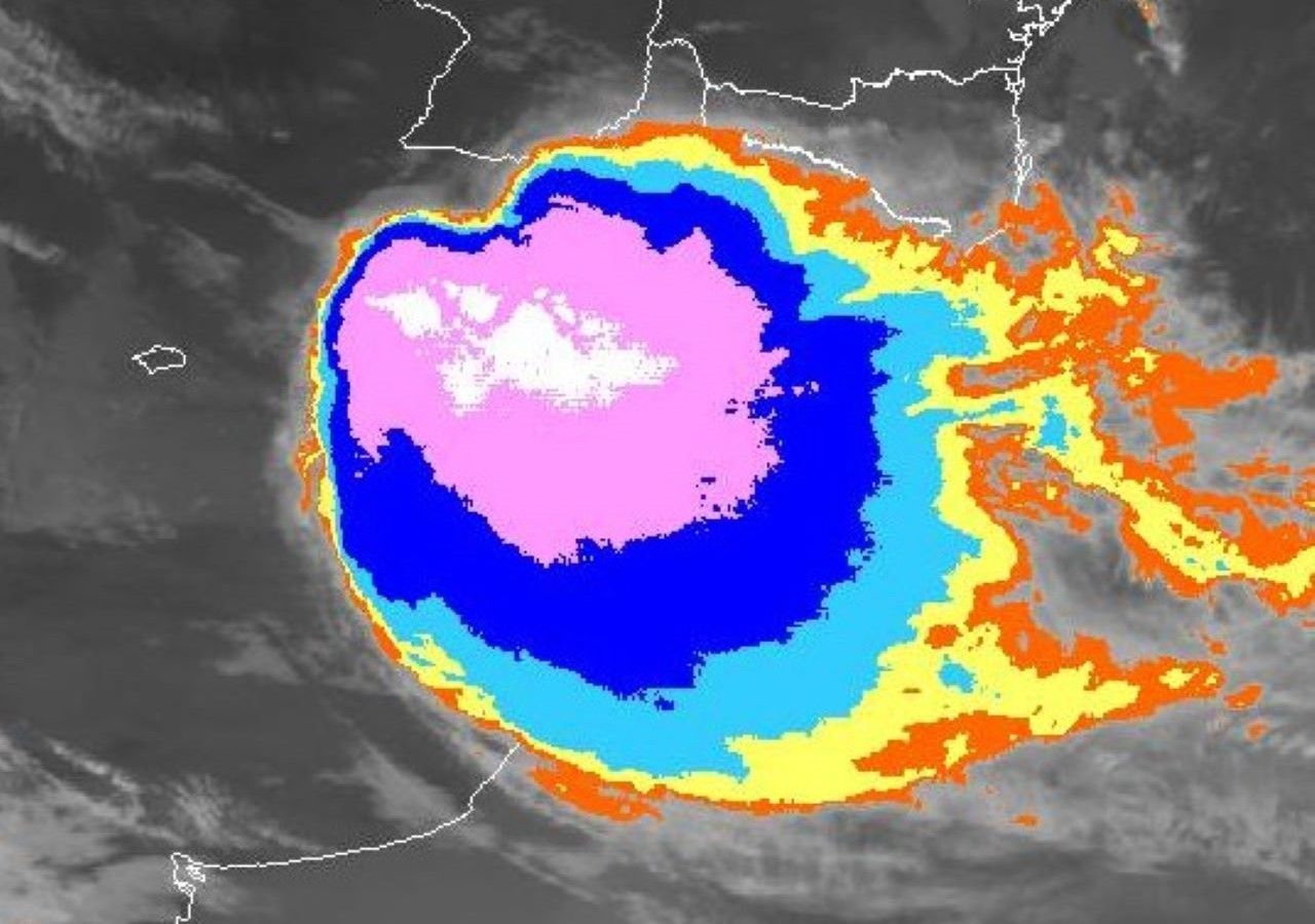 Mccs Mesoscale Convective Complex The Large Storm Systems Responsible For Floods And Hailstorms