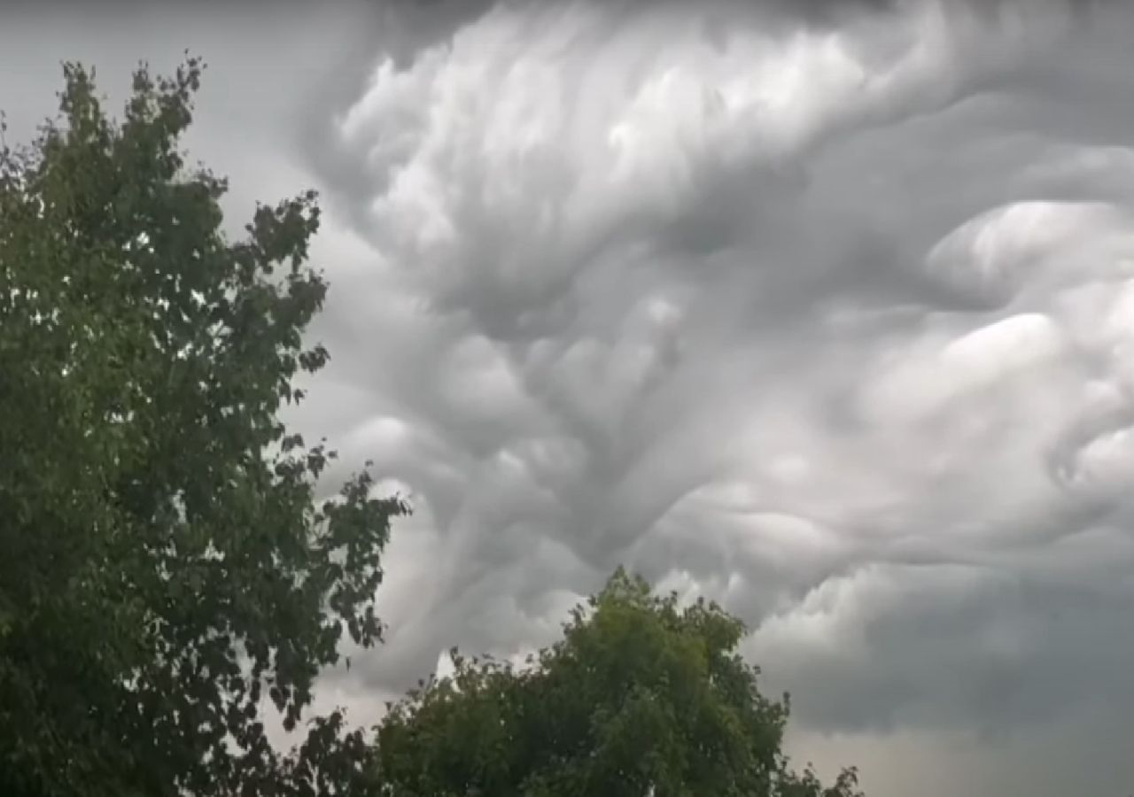 Increíbles nubes asperitas sorprenden en Canadá
