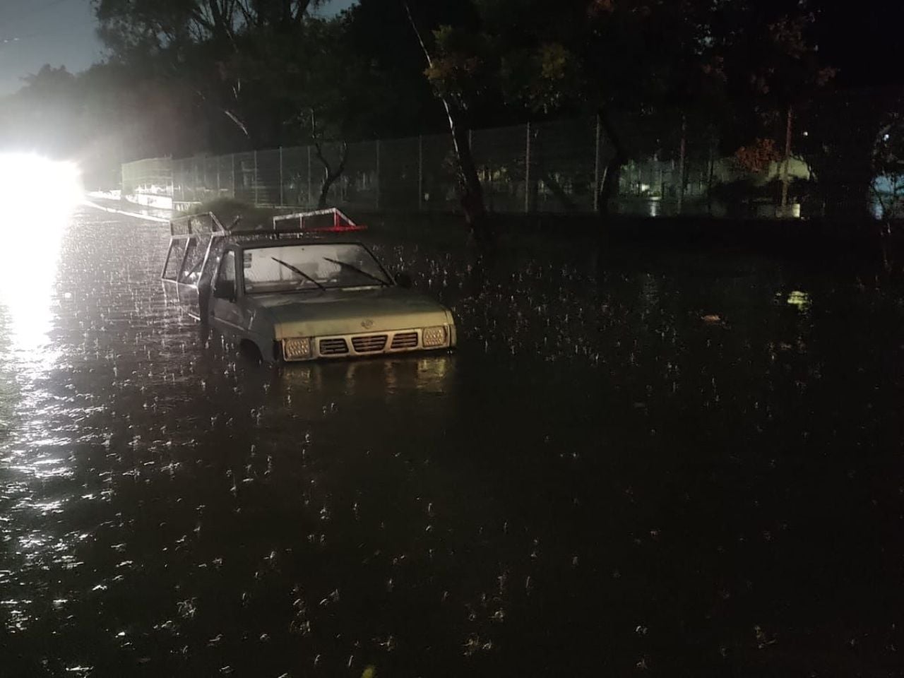 Intensa lluvia provoca encharcamientos y diversos inconvenientes en ...