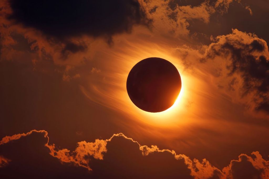 Tra pochi giorni l'eclissi parziale di Sole visibile anche in Italia: ecco dove e quando