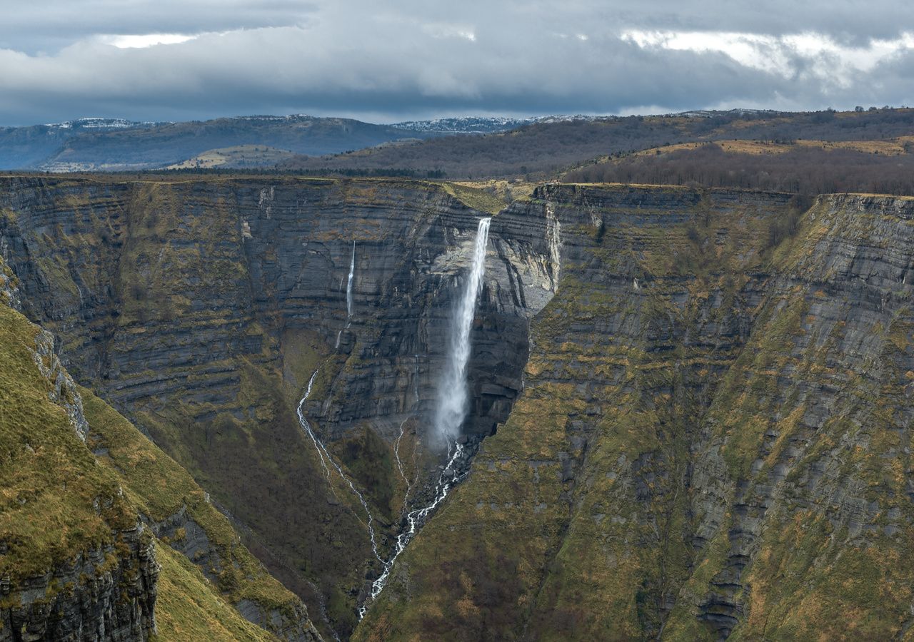 La cascada más alta de la Península Ibérica tiene más de 200 metros de ...