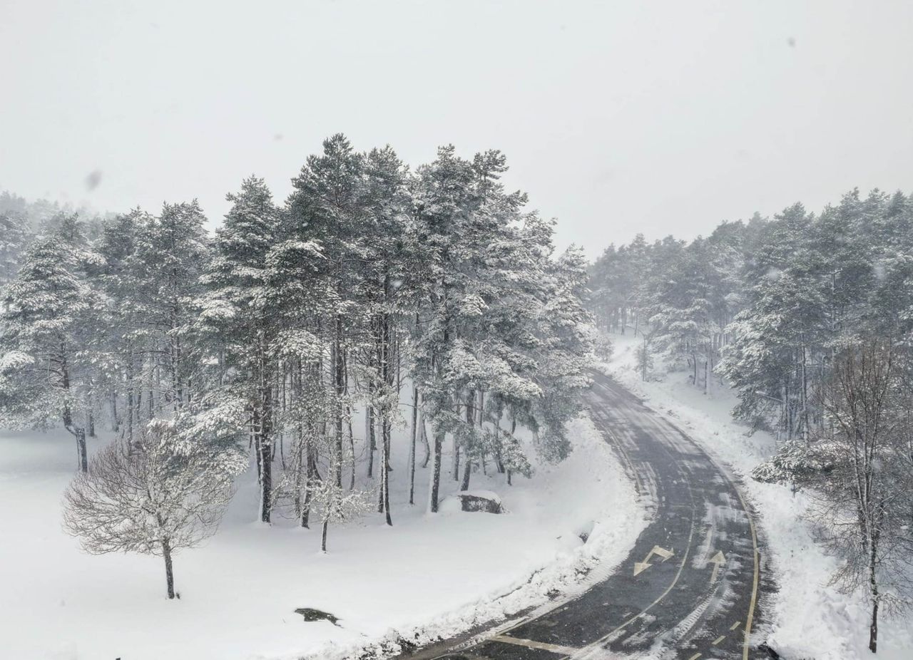 La nieve llega a los Pirineos y otras sierras de España: los mapas ...
