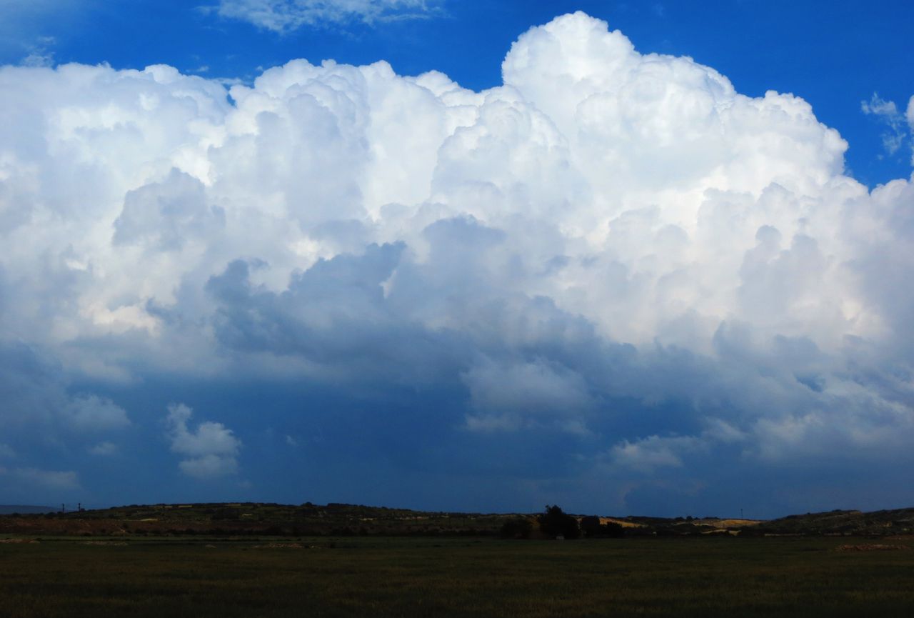 Fin de semana con gota fría: tormentas muy intensas