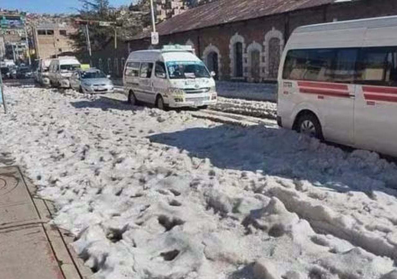 Impresionante granizada e importantes lluvias se manifestaron en Perú