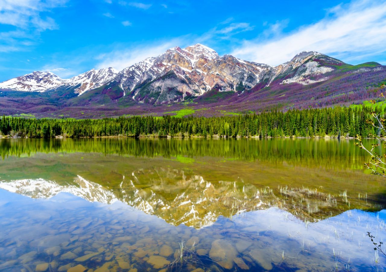 Looking for a getaway with spectacular scenery? Discover the UK's 5 ...