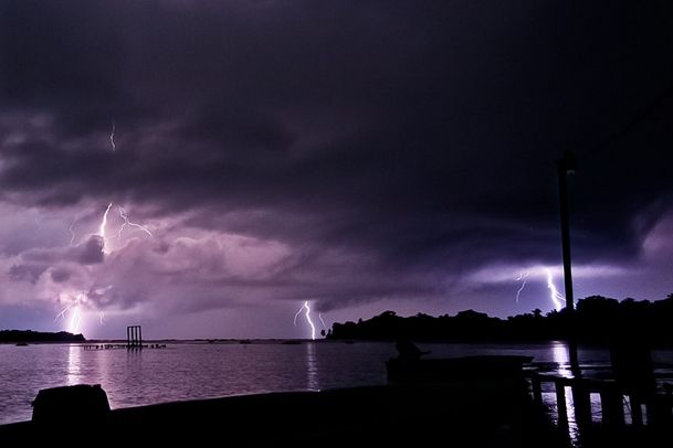 "Maracaibo en la noche"