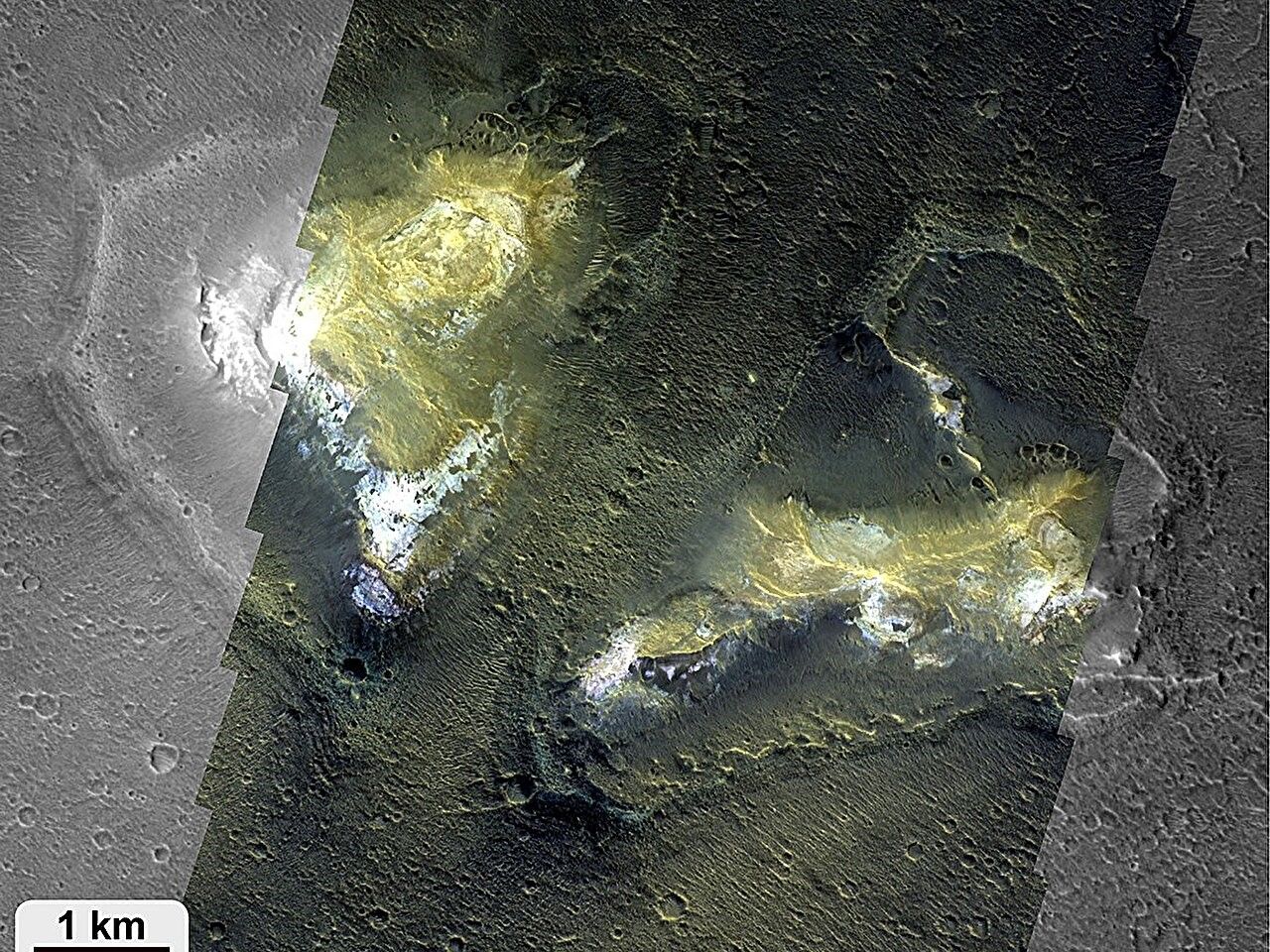 Mars even more mysterious: mounds could provide clues to the presence ...