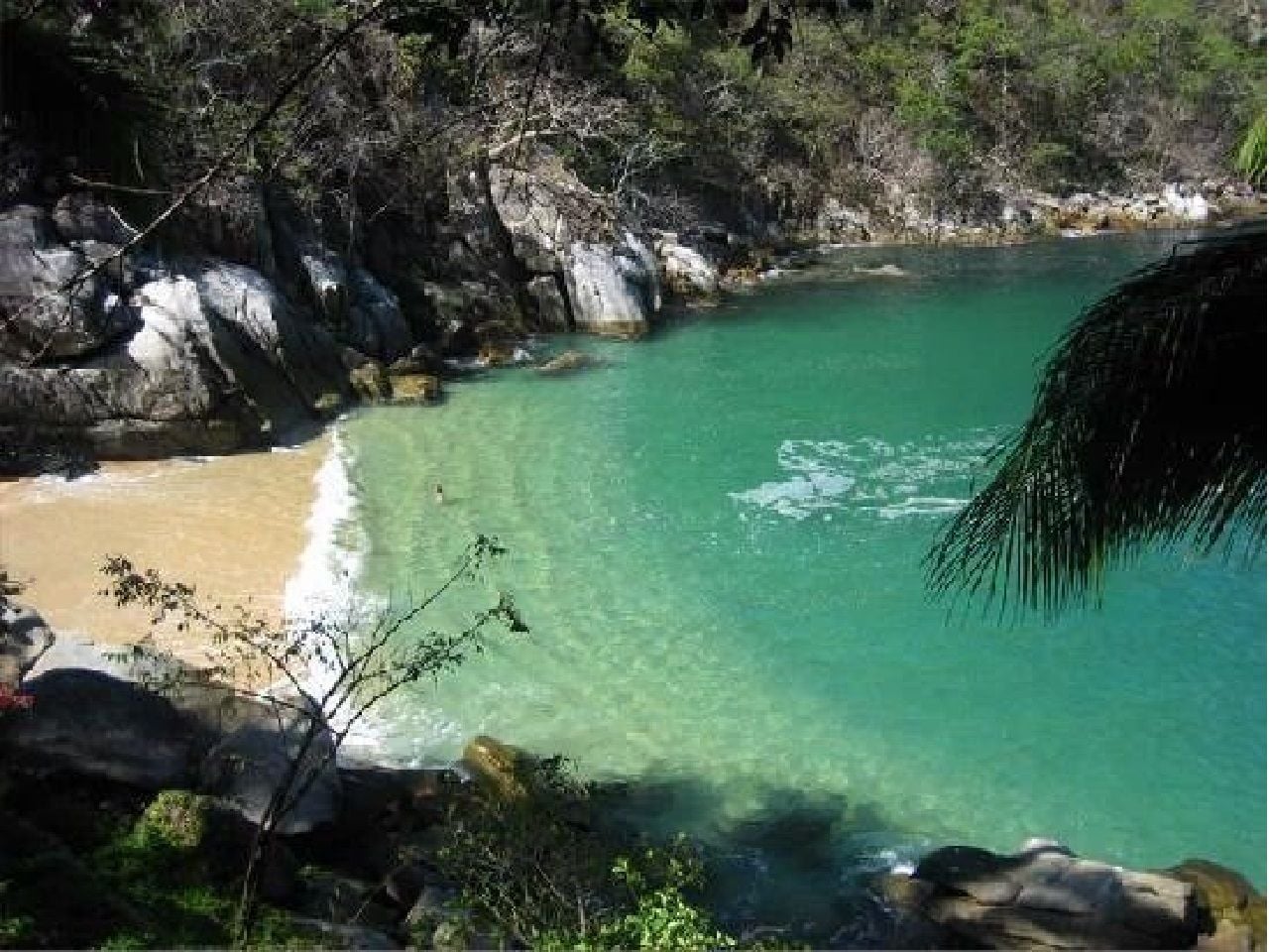 Así es la playa más pequeña de México: mide 10 metros y es ideal para ...