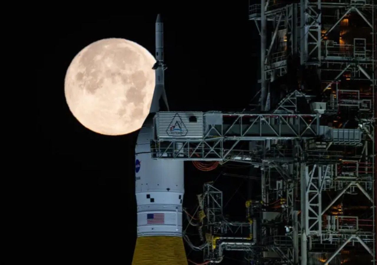 Nasa has changed its Moon plan with a new Earth-orbit test flight