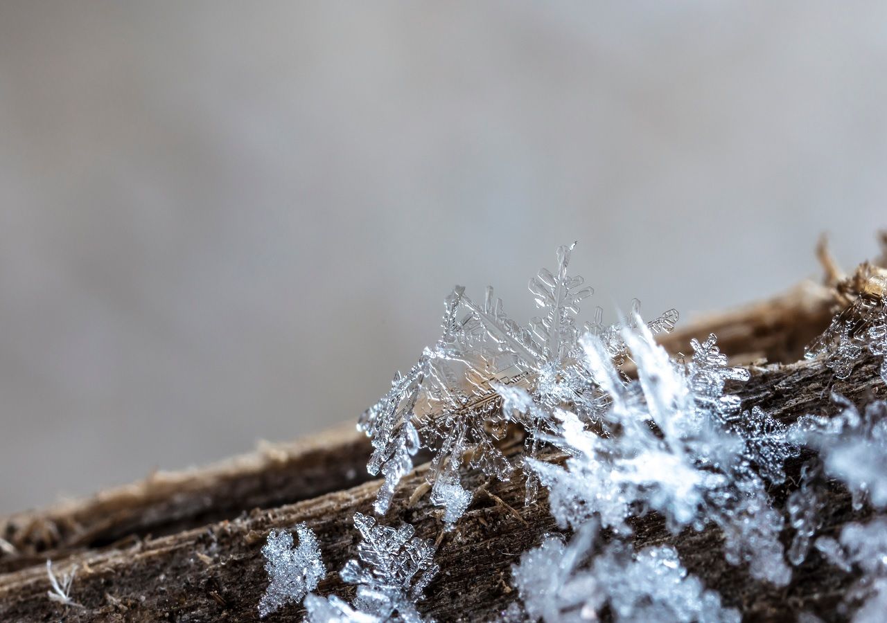 Nieve y lluvia: ¿sabes cómo se forman dentro de las nubes?