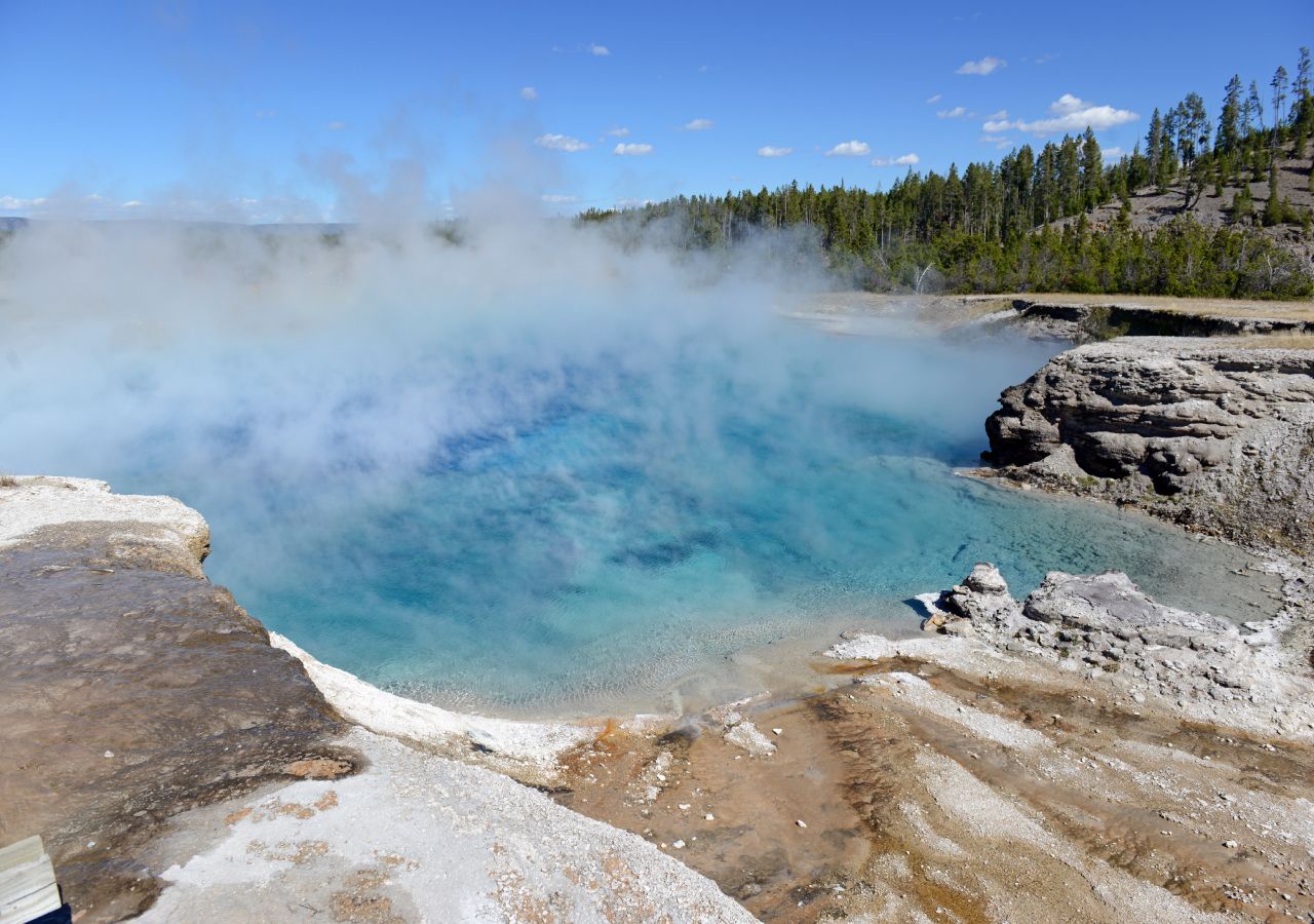 New scientific discovery! Study suggests that hot springs may be ...