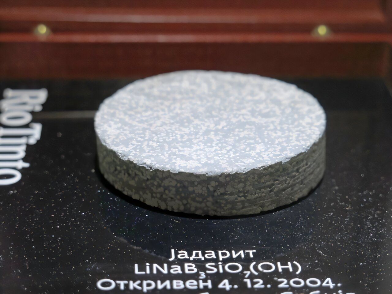 A new and extraordinary mineral enters the scene: Jadarite: the real ...