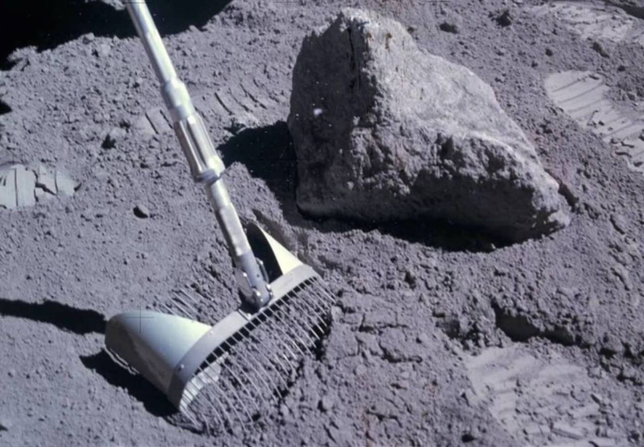 Australian Biologists: "Moon Dust Is Less Toxic to Humans Than Earth ...