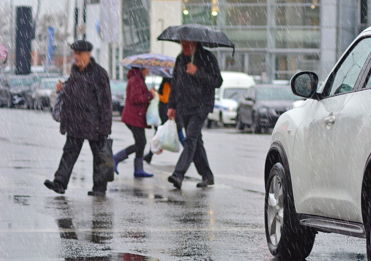 El invierno empezará con lluvias y temporal de viento en varias ...