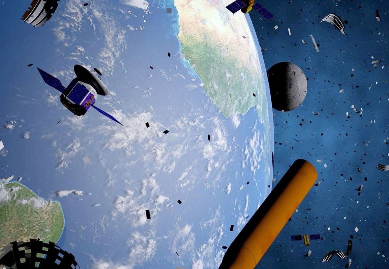 Starlink satellite reentries reach "unprecedented" rates: Impacts on ...