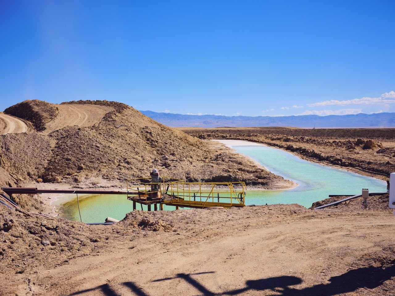 Scientists Discover Largest Lithium Deposit Buried Under Ancient ...