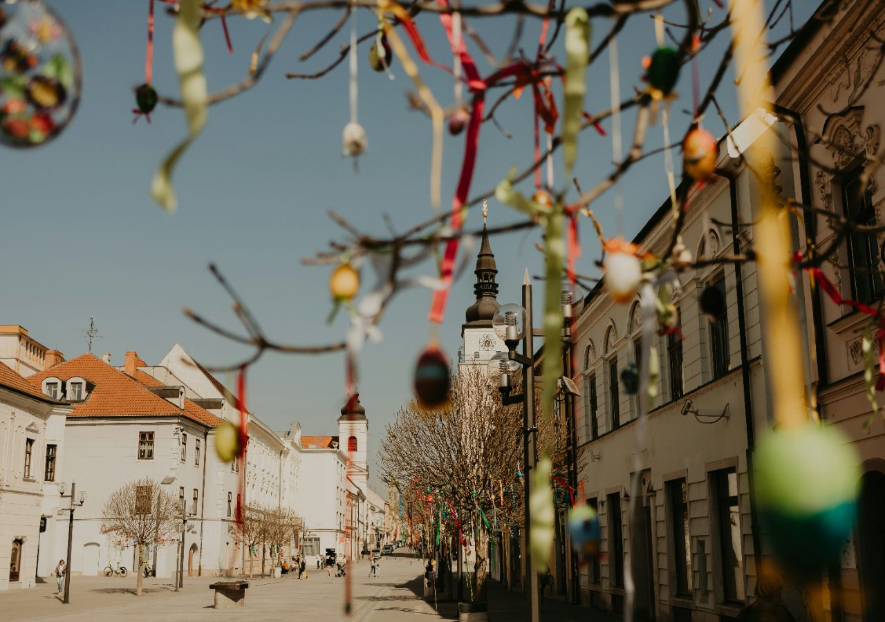 Sem planos para a Páscoa? Descubra 8 destinos onde a magia da época ...