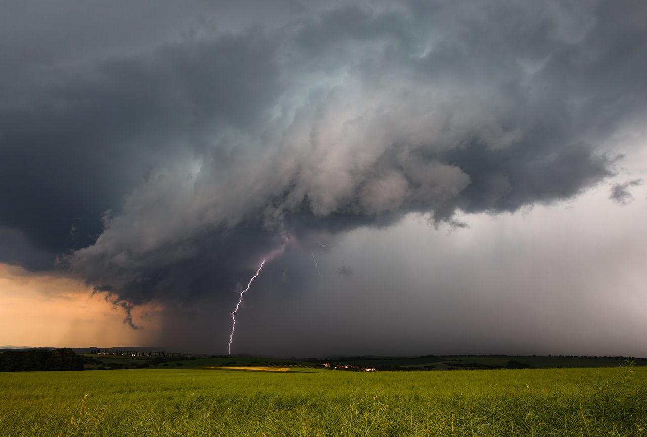 Severe Storms Eye the Plains Friday: Large Hail, Damaging Winds, and ...