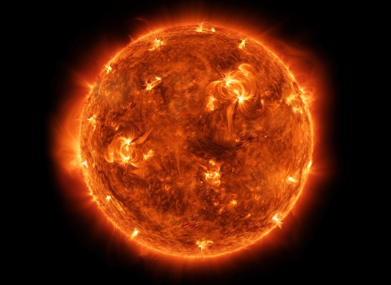 Solar polar vortices: new research reveals the likely existence of ...