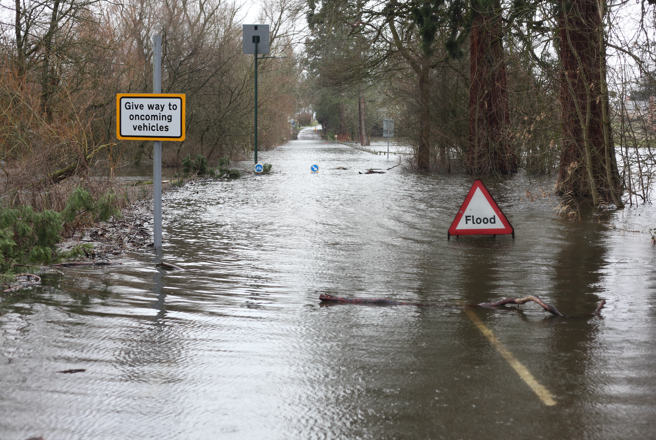 Storm Chandra: Flooding risk in the South West as UK braces for heavy ...