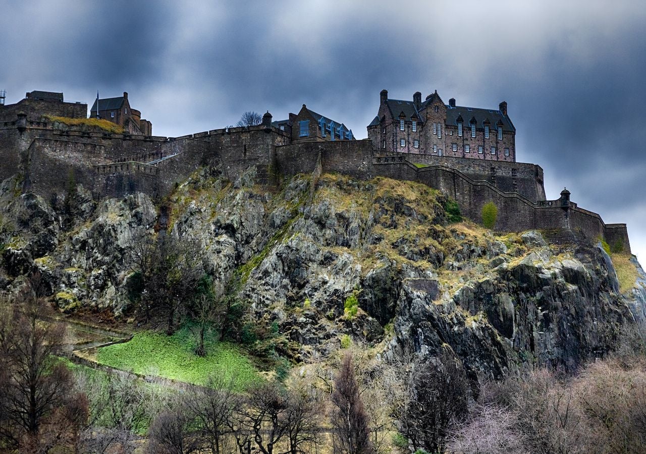 Storm Floris hits Edinburgh Fringe events and disrupts travel in ...