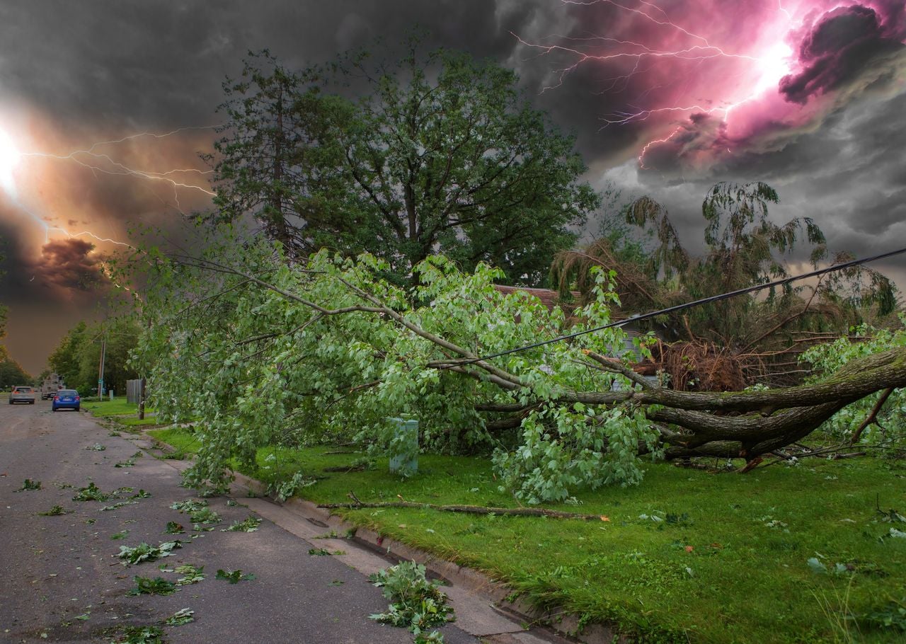 Straight-line winds: the thunderstorm threat that rivals tornadoes—how ...