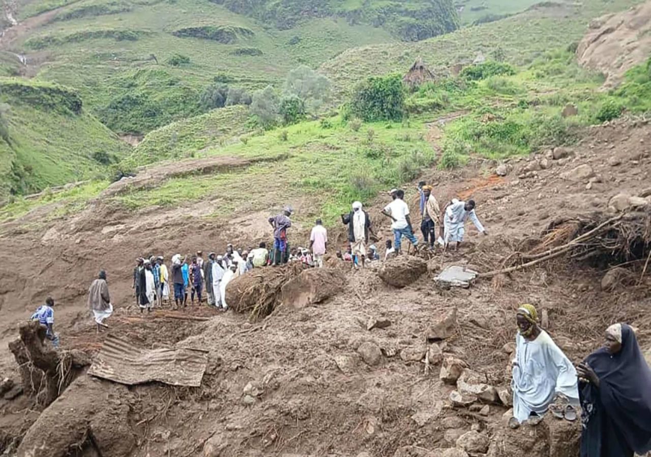 Disastro in Sudan, una frana devasta un villaggio provocando più di 1. ...