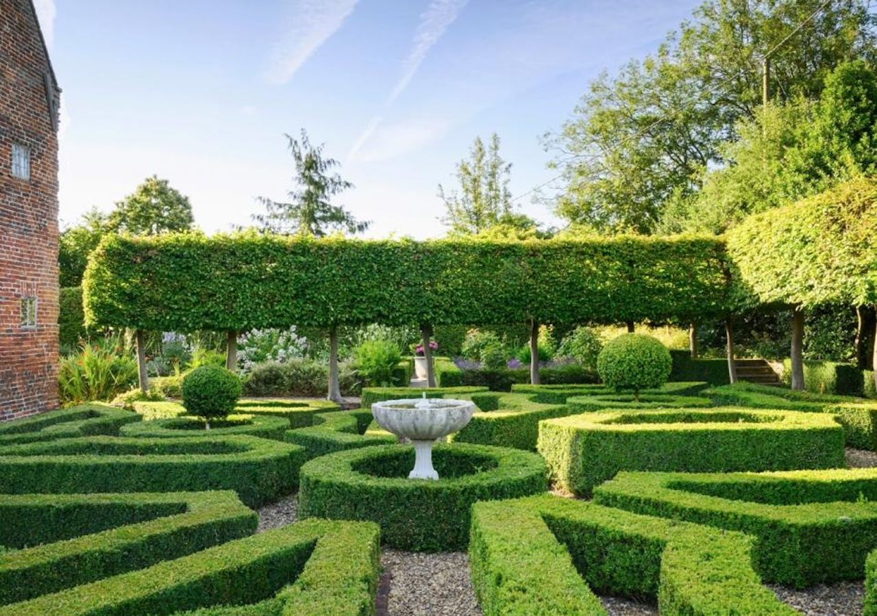 Top UK gardens to visit: A Norfolk paradise features in Gardeners ...