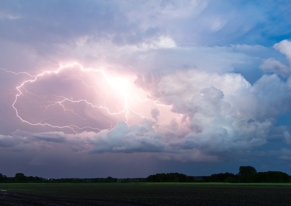 Tornano i temporali e si abbassano le temperature