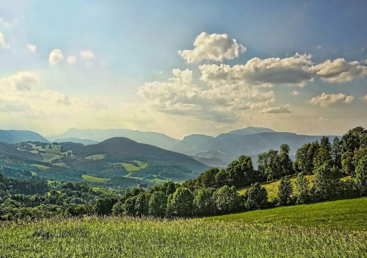 UK sees 21°C in March thanks to Foehn effect - how the mountains made ...