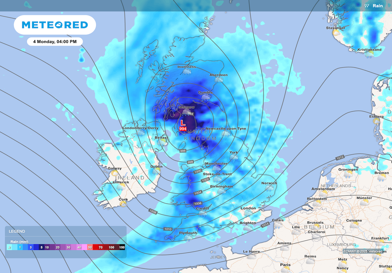 UK Weather: Heavy rain and thunderstorms this week as signs of a ...
