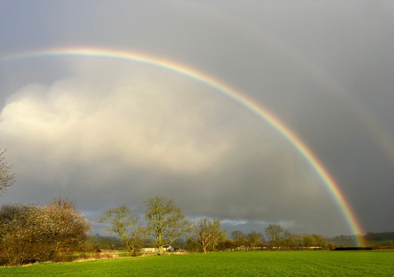 UK weather outlook: A mixed week ahead with sunny spells, cloud and showers