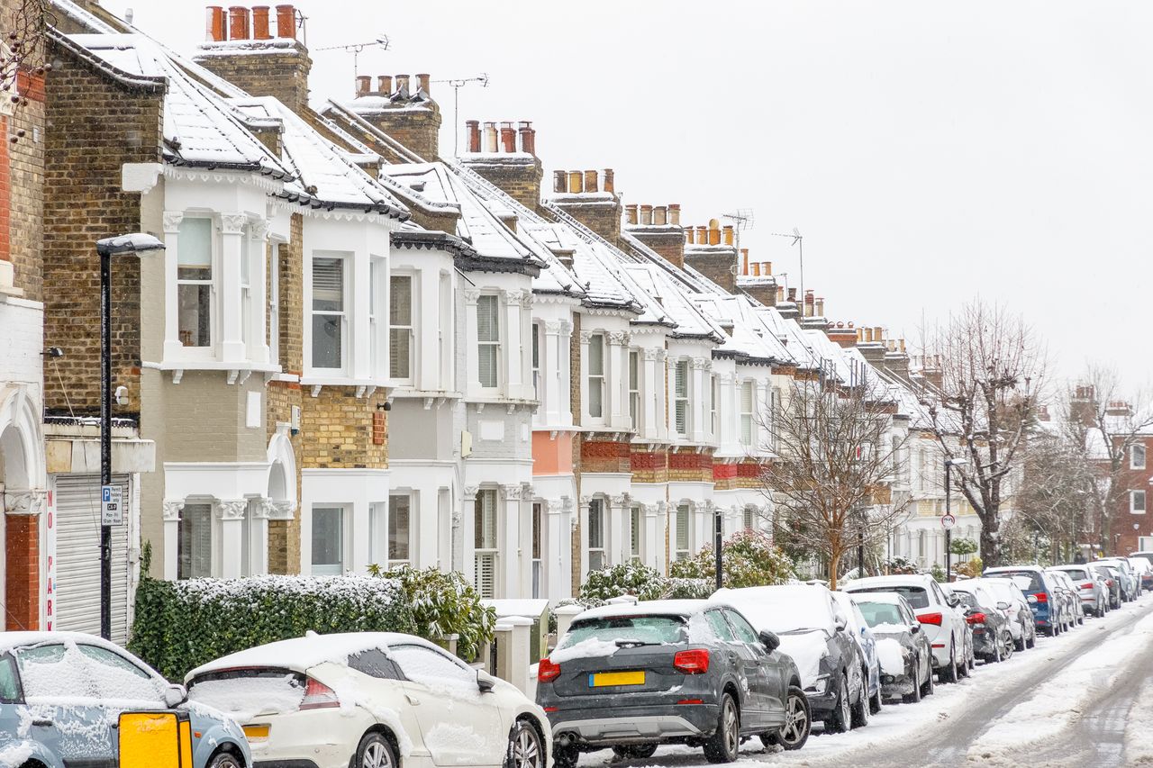 UK snow and cold weather outlook for November: An early taste of winter ...
