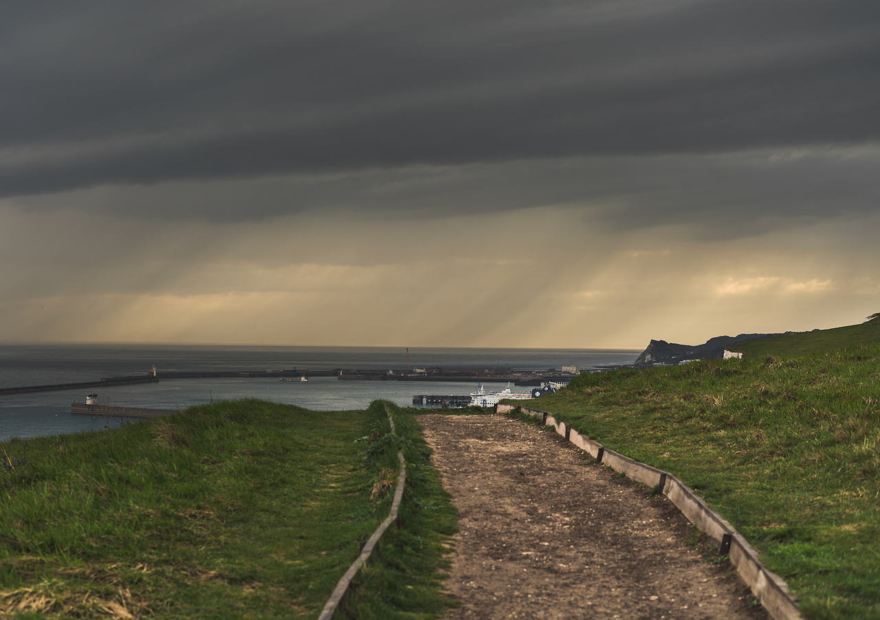 UK weather outlook: Rising temperatures and humidity in the South East ...