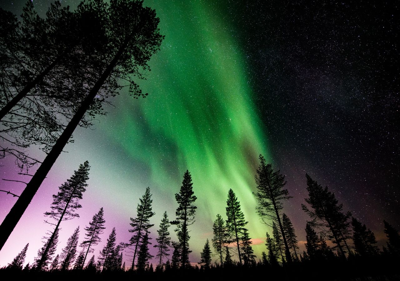 Un poderosa tormenta solar golpeará la Tierra esta noche y las auroras ...