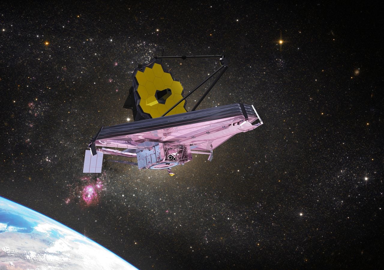 "An out-of-control moon": Webb telescope finds traces of volcanic ...